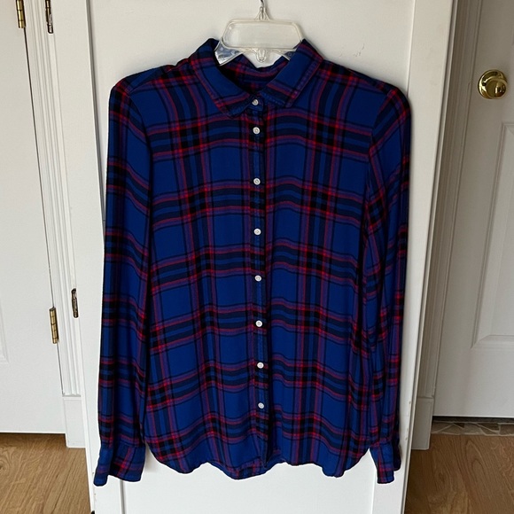 Banana Republic | Tops | Banana Republic Button Down | Poshmark